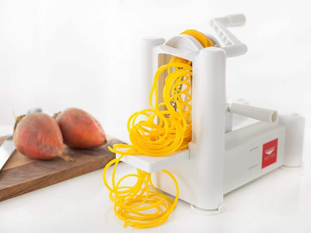 6 Best Manual Spiralizers For Making You Eat More Veggies ...